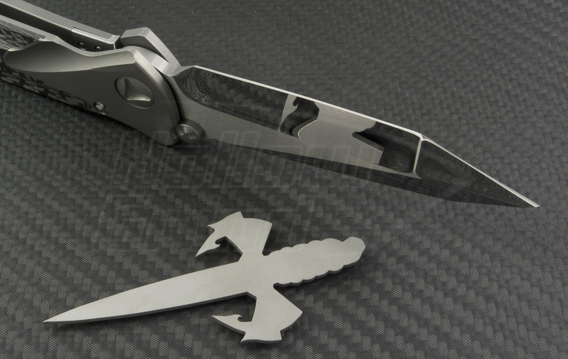 Microtech Knives Custom Carbon Fiber Socom Bravo T/E Folder Knife (4in ...